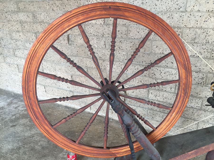 Antique Primitive Spinning Wheel 14 Spokes