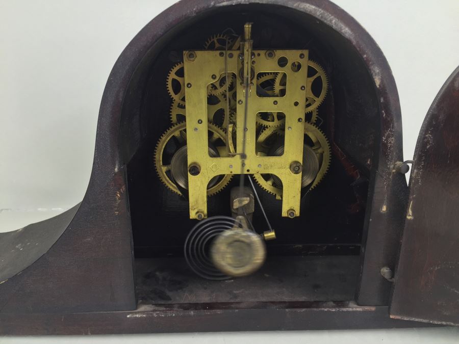 Mantle Clock By William L. Gilbert Clock Co. Winsted, Conn. U.S.A. With ...