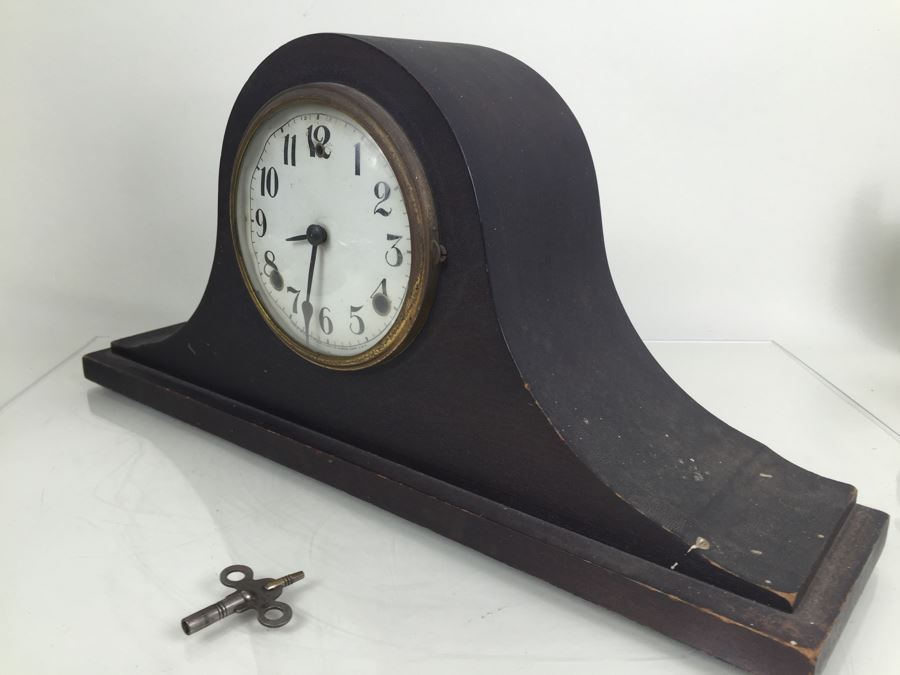 Mantle Clock By William L. Gilbert Clock Co. Winsted, Conn. U.S.A. With ...