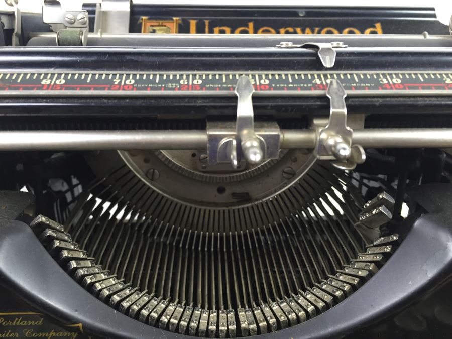 Vintage Underwood Manual Typewriter
