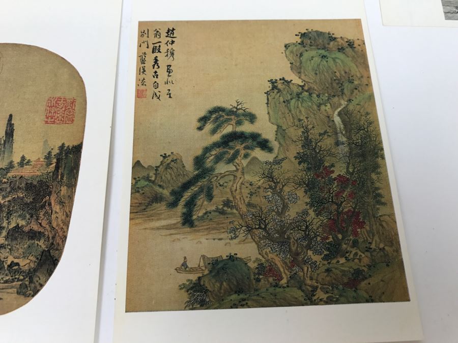 Set Of (32) Vintage Chinese Photograph Postcards Depicting Chinese Antiques