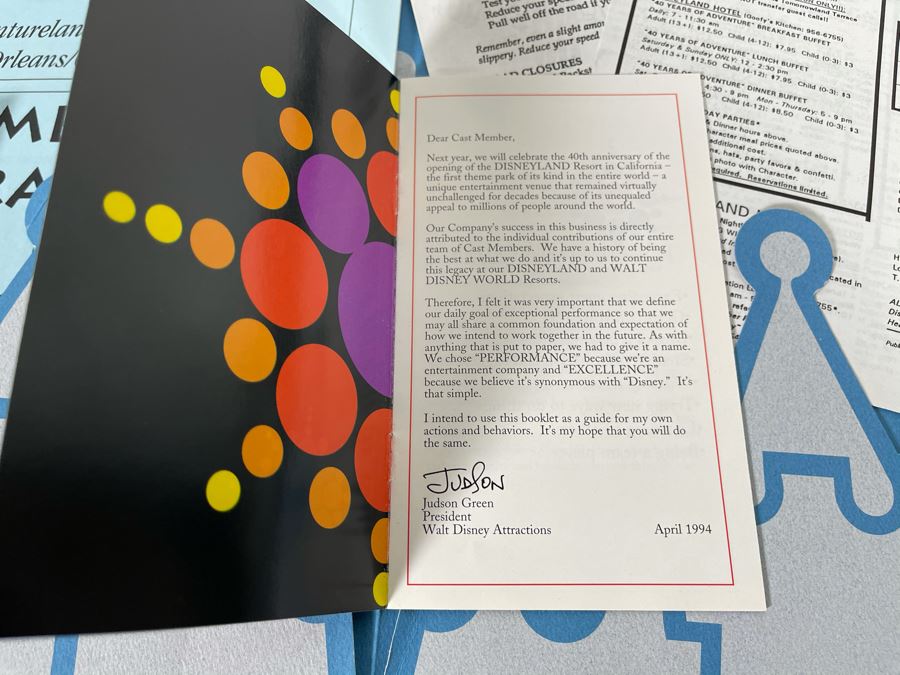 Disneyland Ephermera Theme Park Operations New Hire Orientation Folder 1994