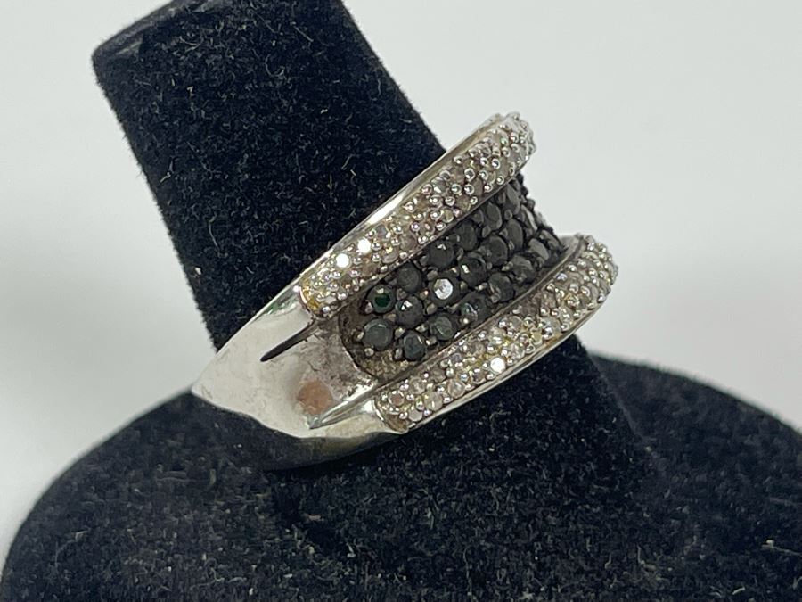 Sterling Silver Diamond Ring Size 7.5 7.1g