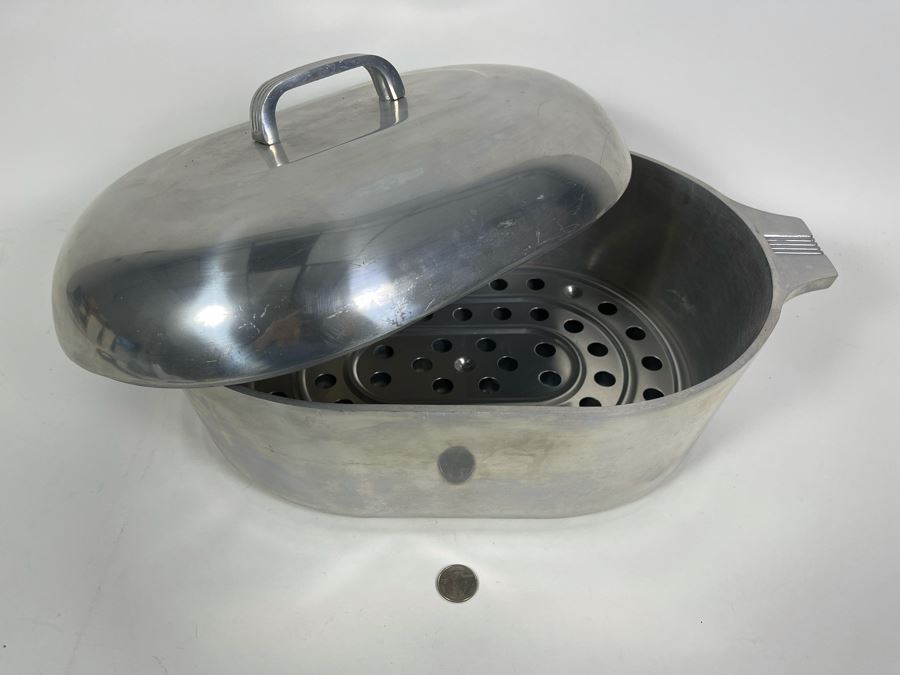 Large Magnalite GHC Covered Pot 11 9 16 X 18 5 8 large-magnalite-ghc-covered-pot-11-9-16-x-18-5-8