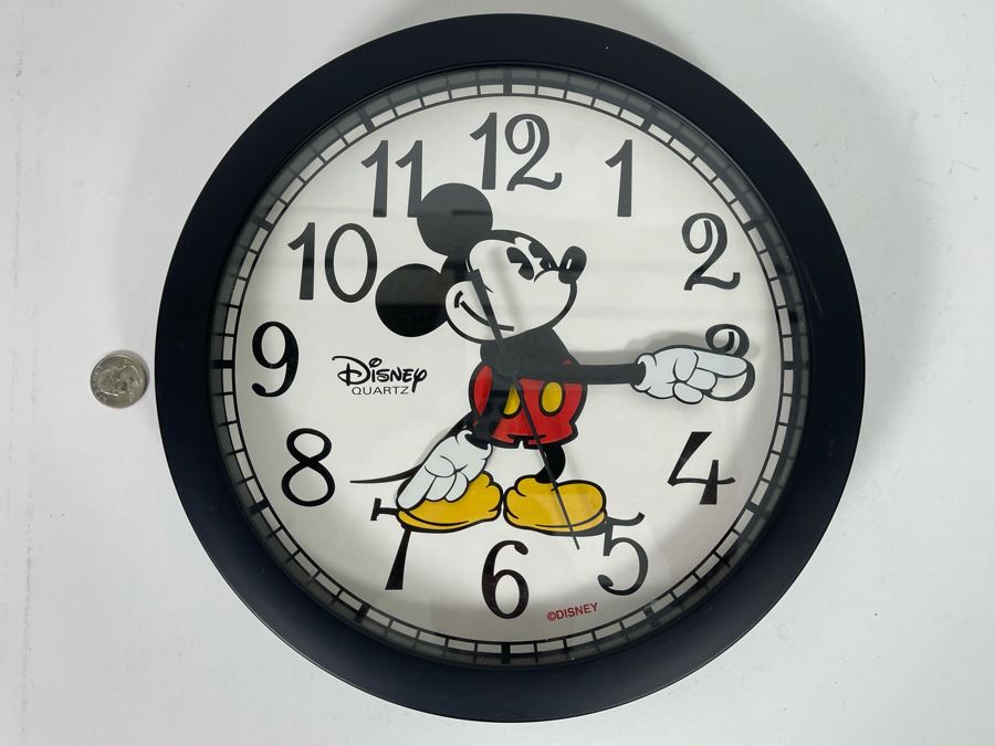 Disney Mickey Mouse Wall Clock 11r