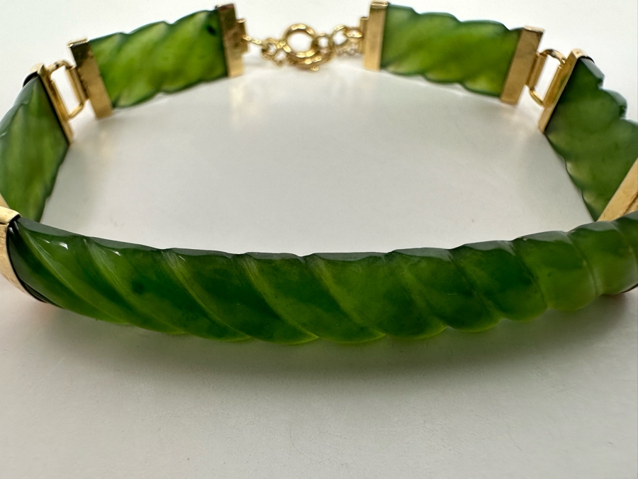 14K Gold Carved Jade Bracelet 7L 11.1g
