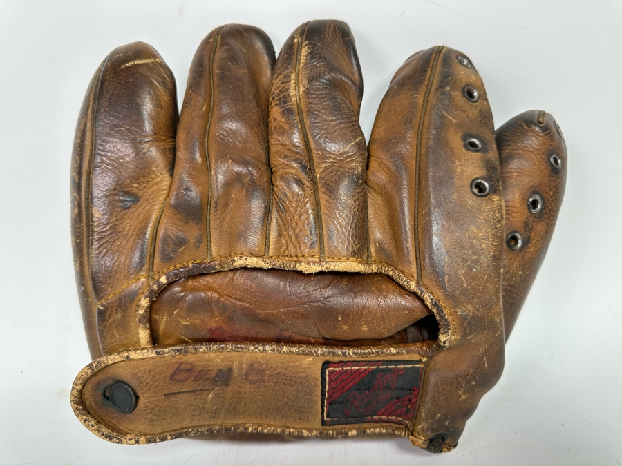 Old Rawlings Sports Leather Baseball Glove 10 X 9