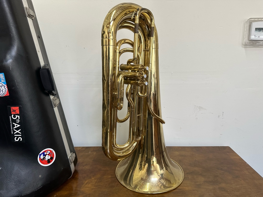 YAMAHA YBB103 Tuba With Hard Shell Case Made In Japan