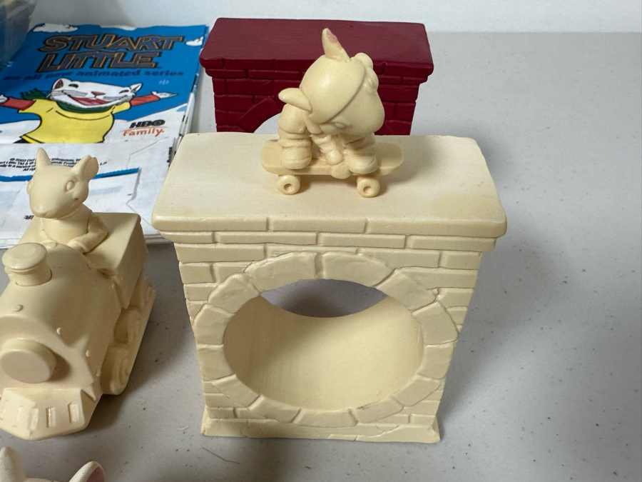 Stuart Little Animated TV Series Carl's Jr. / Hardee's Happy / Kid's ...