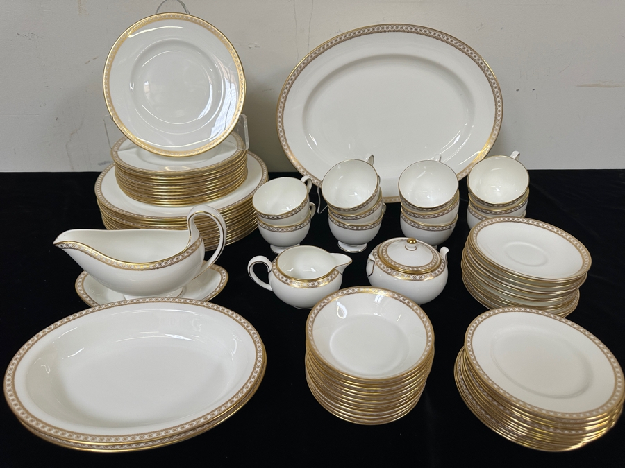 Wedgwood Bone China Gold Ulander Service For Apx 12 Retails Over $1,200