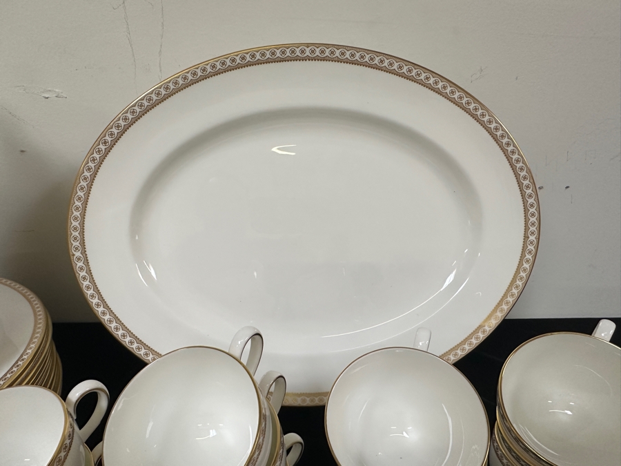 Wedgwood Bone China Gold Ulander Service For Apx 12 Retails Over $1,200